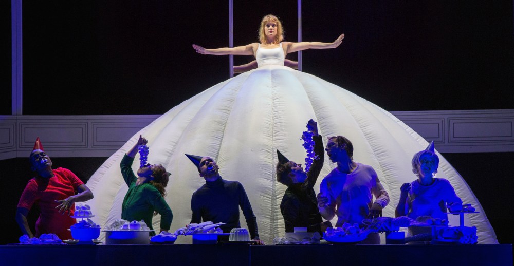 Alice in Wonderland – Apollo Solaris